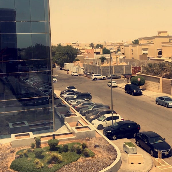 Photos at Al-Olayan Financing Co. - OFC - الربوة - الرياض, منطقة الرياض‎