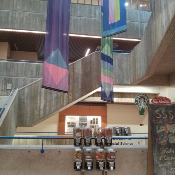 Social Science Centre - College Academic Building in London