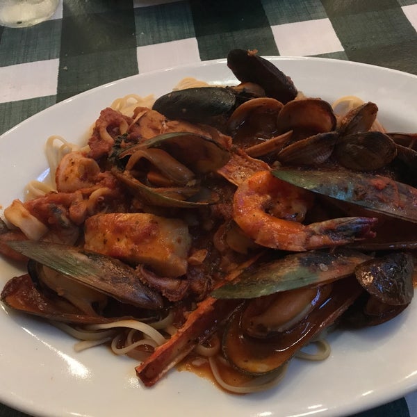 Peppino's Italian Family Restaurant - Italian Restaurant