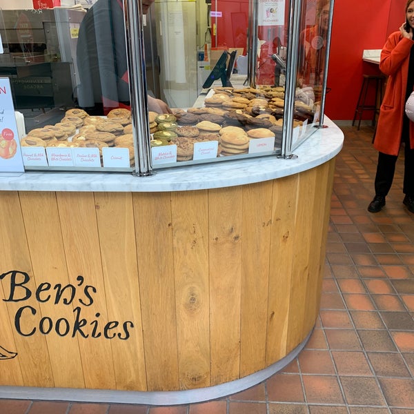 Ben's Cookies - Bakery
