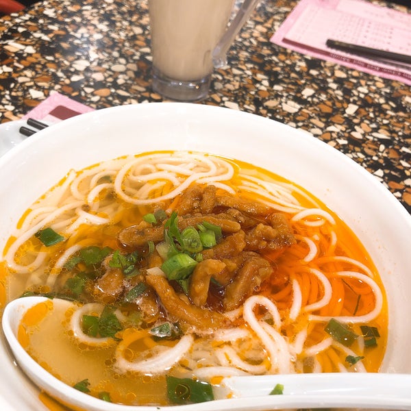 Chee Kei 池記 - Noodle Restaurant in Hong Kong
