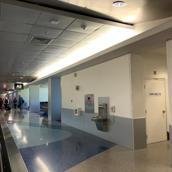 Spirit Airlines Ticket Counter - Terminal 1