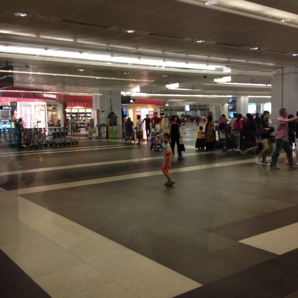 Terminal 2 Arrival Hall