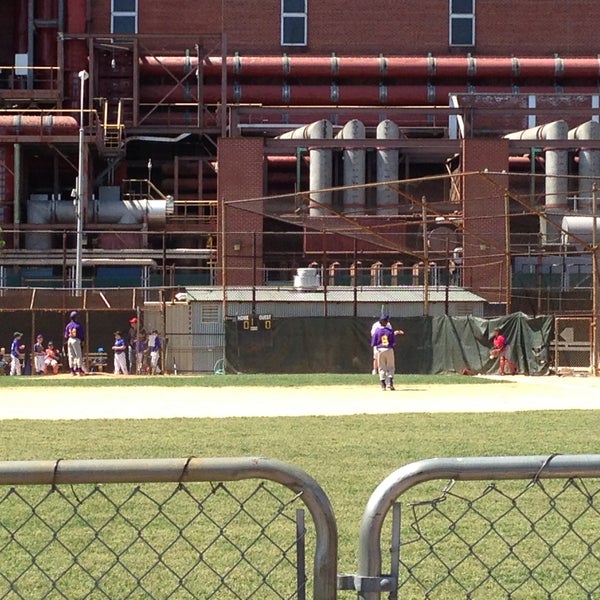 Con Ed Field - Baseball Field in Stuyvesant Town - Peter Cooper Village