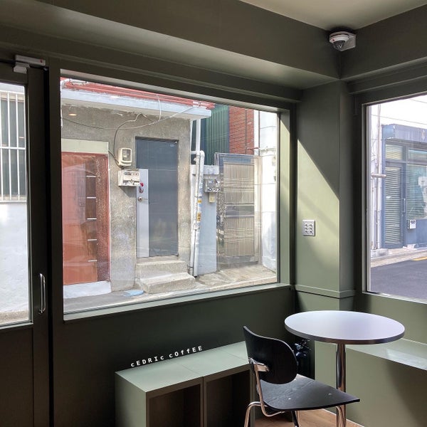 Cédric Coffee(현재 폐점) - 한남동 - 용산구 한남대로42가길 10