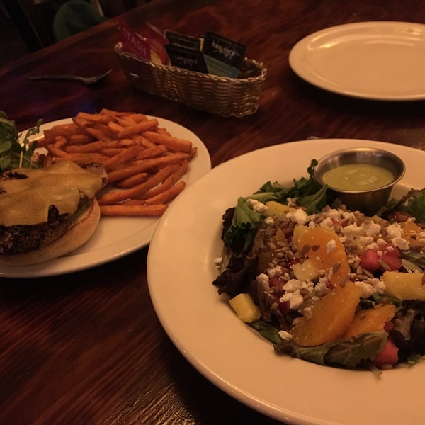 Lake Alpine Lodge - 58 visitors