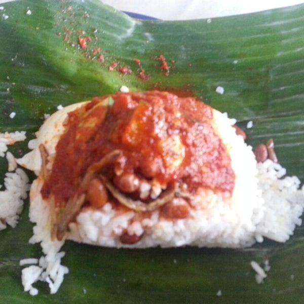 Bangunan UMNO Selangor - Government Building in Shah Alam