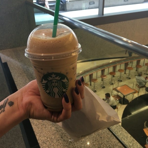 Starbucks (Now Closed) - Financial District - 120 Adelaide St W, Path