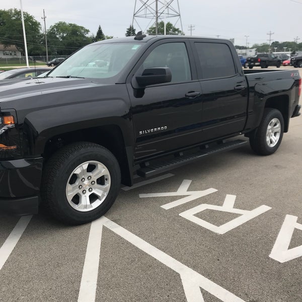 Lake Chevrolet - Car Dealership in Milwaukee