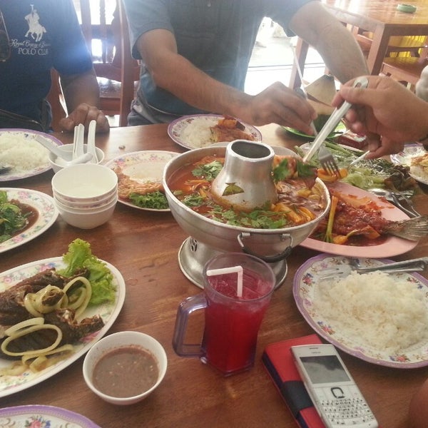 Nurhidayah Restoran Dannok, Thailand - Thai Restaurant