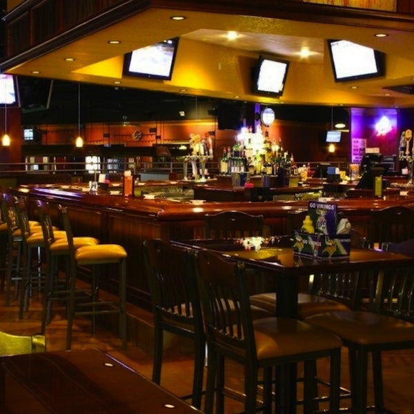 Two Stooges Sports Bar & Grill - Bar