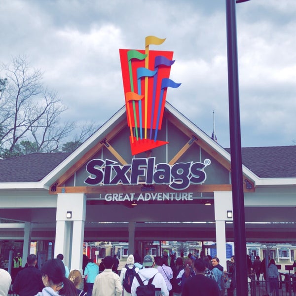 Six Flags Fountain - Jackson, NJ