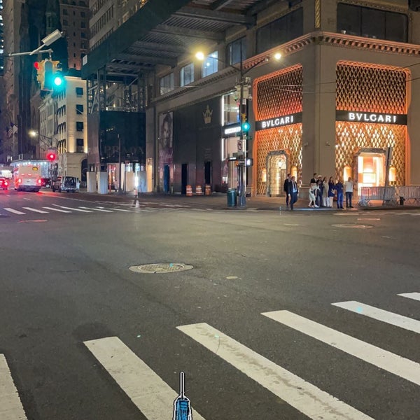 5th Avenue & 57th Street - Midtown East - New York, NY