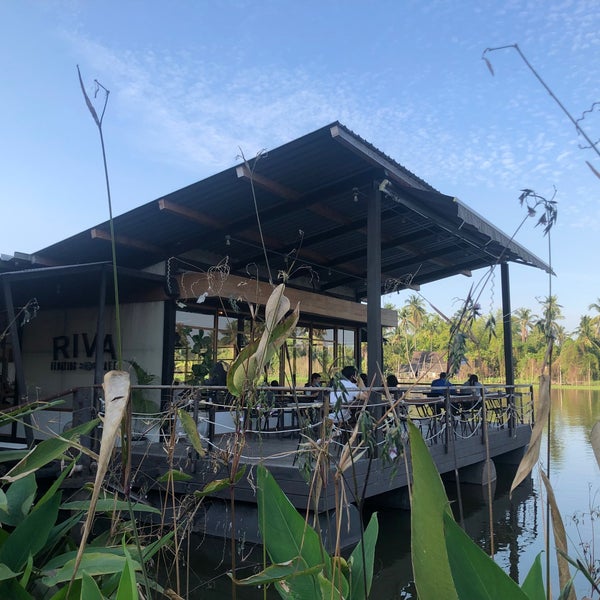 RIVA Floating Cafe - Phutthamonthon Sai 7