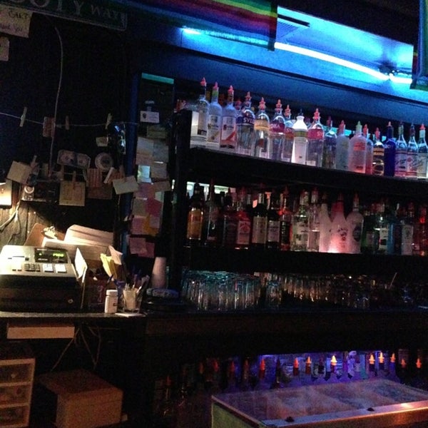 Cruisin Seventh Bar - Gay Bar