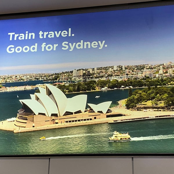 Mascot Station - Rail Station in Mascot