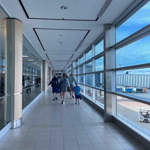 Photos at Halifax Stanfield International Airport (YHZ) - 747 Bell Blvd