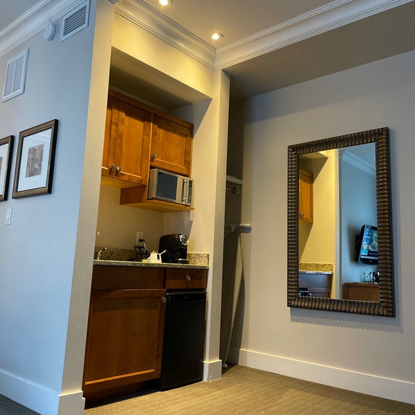 Hotel Rialto - Downtown Victoria - Victoria, BC