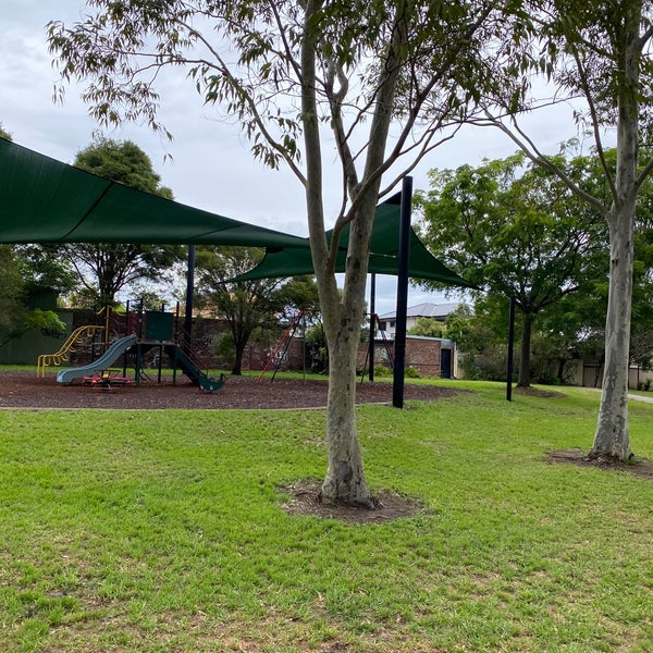 Ewen Park - 99 visitors