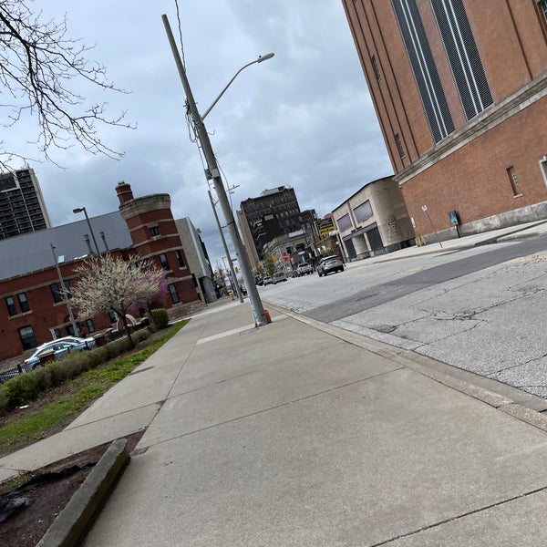 Downtown Windsor - 7 tips from 787 visitors