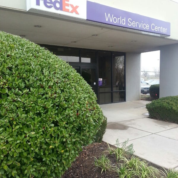 Federal Express World Service Center - 5601 Mark IV Pkwy