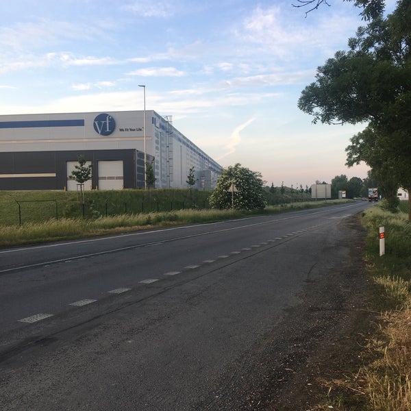 VF Czech Services s.r.o. - Ke Zdibsku 193