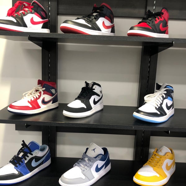 Samples - Shoe Store in Newport Beach