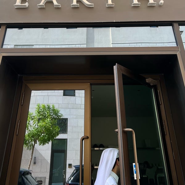 Earth Roastery - Coffee Shop