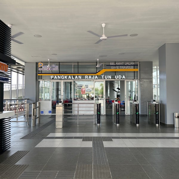 Penang Ferry Terminal (Pangkalan Raja Tun Uda) - Pengkalan Weld