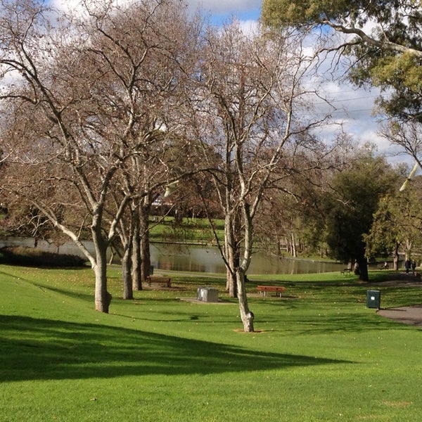 Rymill Park - Rundle Rd.