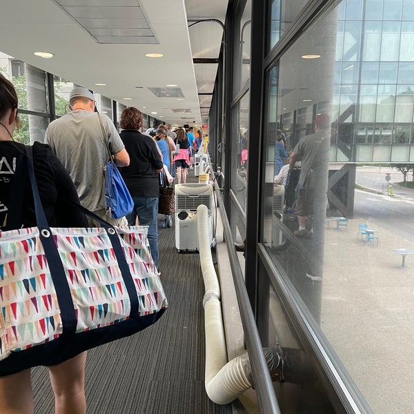 UIHC Parking Ramp 4 - Parking in Iowa City