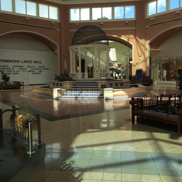 Photos at Pembroke Lakes Mall - Shopping Mall in Pembroke Pines