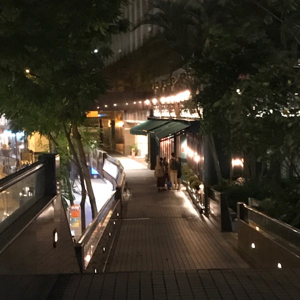 Photos at Wan Chai Post Office 灣仔郵政局 - 3 tips from 238 visitors