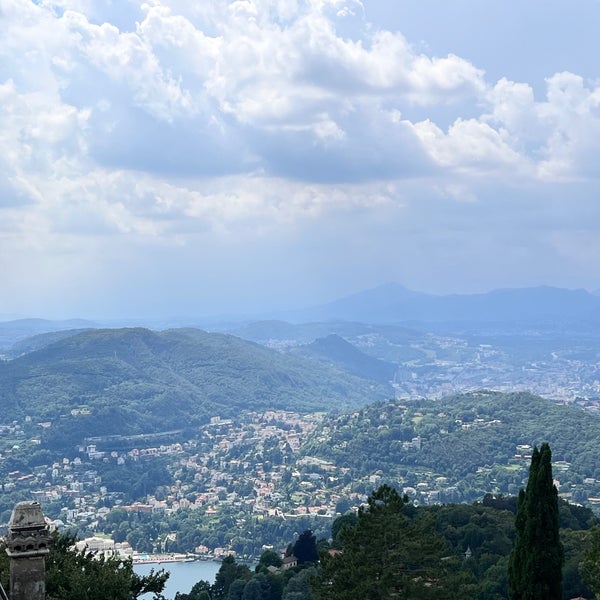 Fermata ATM Stazione Centrale / Via Tonale [5] [10] [42] [87] [728 ...