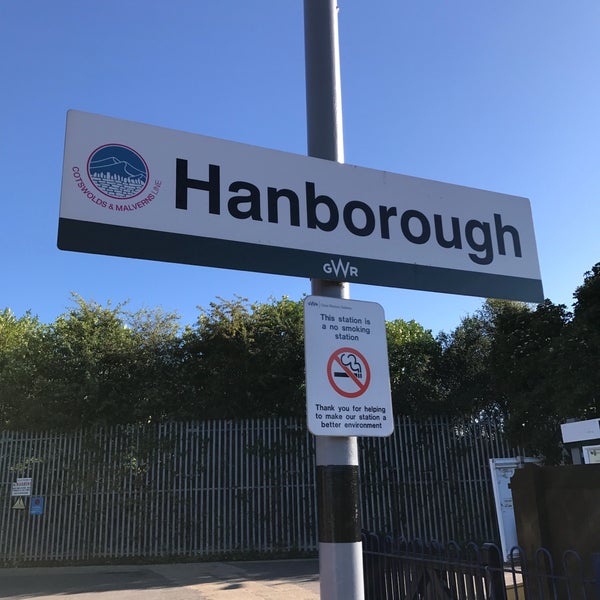 Hanborough Railway Station (HND) - Train Station in Oxfordshire
