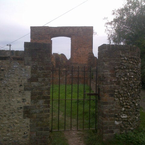 Someries Castle - Luton, Luton