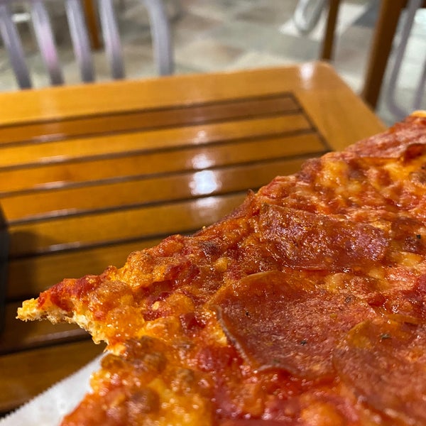 Bostons North End Pizza Bakery - Pizzeria
