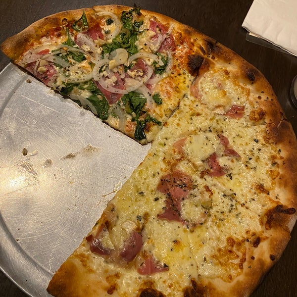 J. Dolan's - Pizzeria in Honolulu