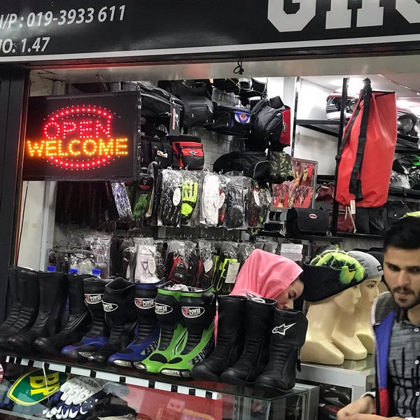 Photos at Pertama Complex - Shopping Plaza