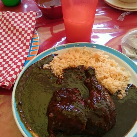 Restaurant Pily II - Av. 18 de Octubre esq. Tamaulipas No. 74