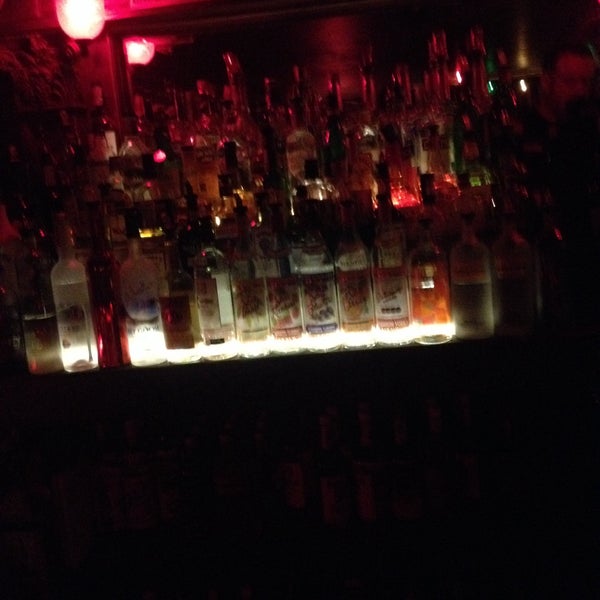 Nowhere Bar - East Village - 63 tips