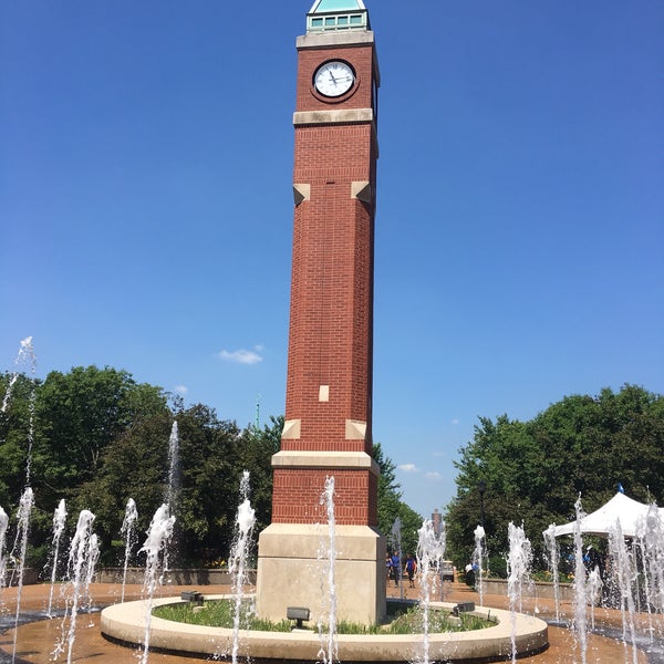 Clock Tower Plaza - Plaza in St. Louis