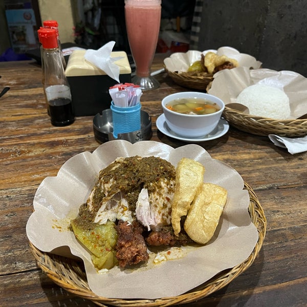 Babi Guling Ibu Oka 1 - Ubud - Gianyar, Bali