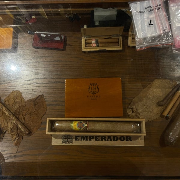 Photos at Lavida Habana Cigar Lounge - Smoke Shop in Riyadh
