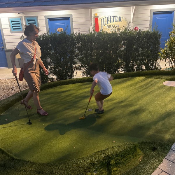 Golden Cub Mini Golf - Mini Golf in Jupiter