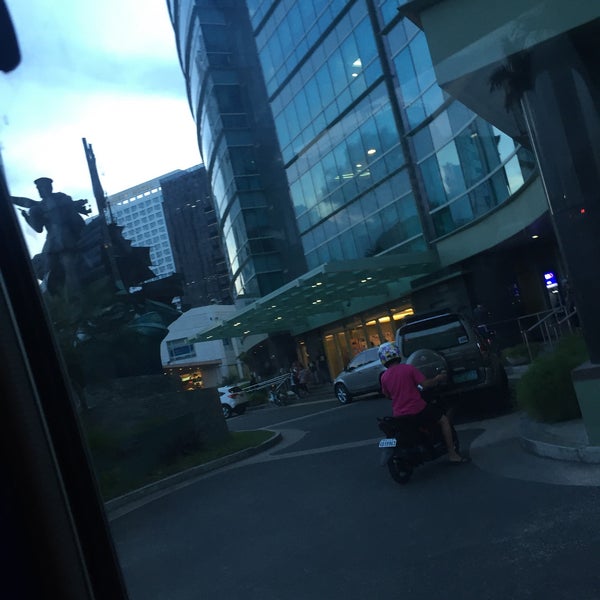 Insular Life Cebu Business Centre - Office