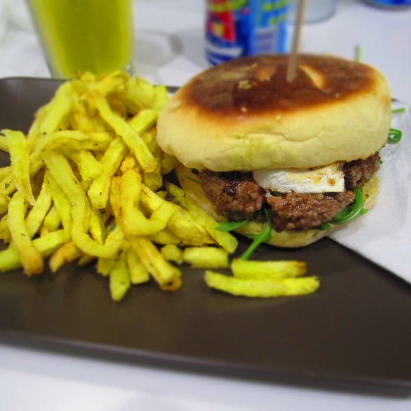 Hamburgueria do Bairro - Burger Joint in Lisboa