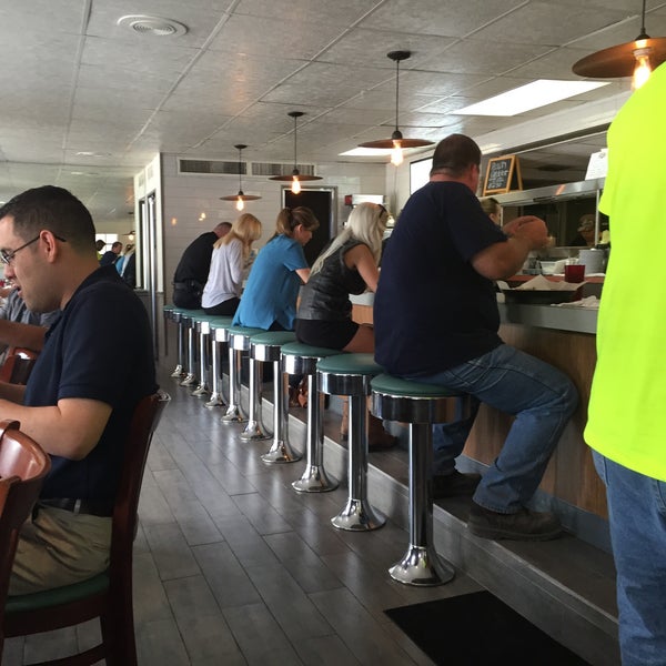 City Diner - Central Business District - 411 N Magnolia Ave