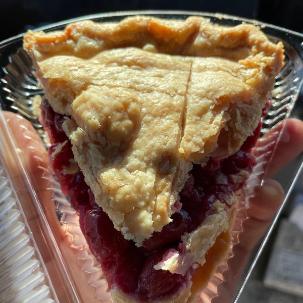 Grand Traverse Pie Company - 41640 Ann Arbor Rd E