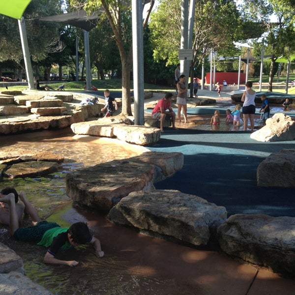 Rocks Riverside Park - 16 tips